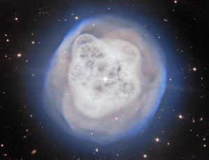 Gaze into the Crystal Ball Nebula and See the Light Emitted by a Dying ...